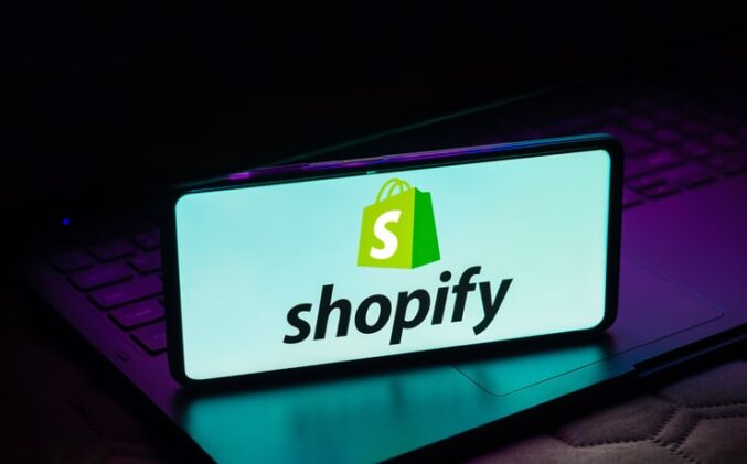 How To Turn Your Shopify Store Into A Mobile App: 10 Best Builders In ...